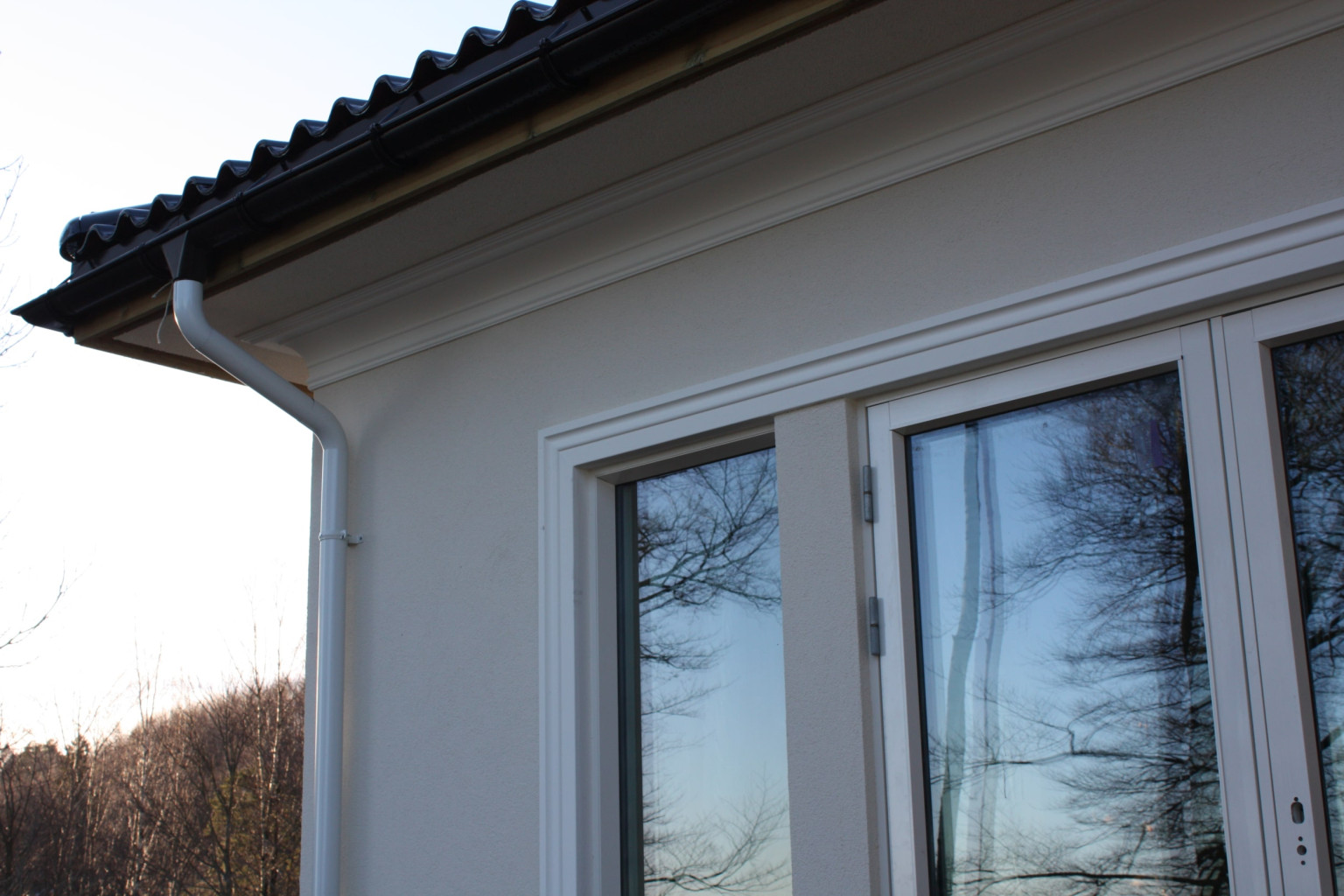 Utvendig listverk og dekorative fasadeelementer - Deco Systems